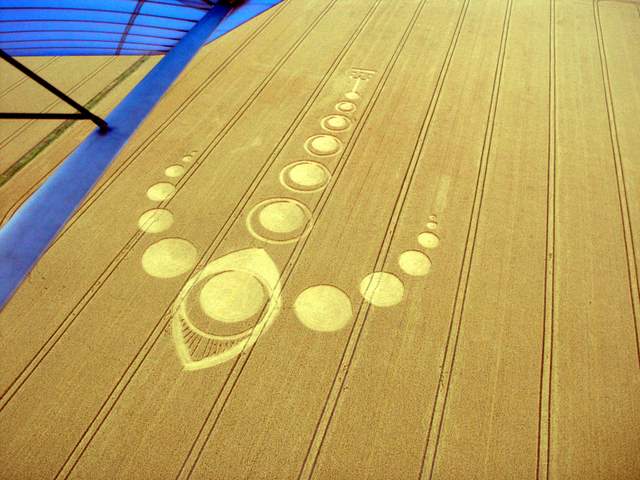 » CROP CIRCLE PICS CirclemakersTV